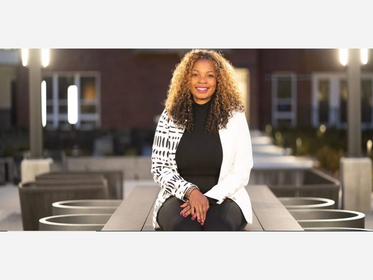 Making History, Harmon Sworn In As Golden Valley’s First Black Mayor ...