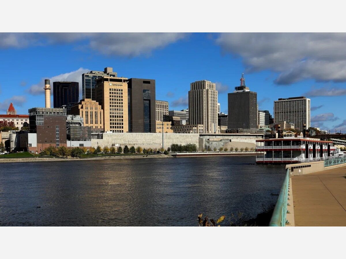 As Vacancies Pile Up Downtown St Pauls Troubles Could Get Worse