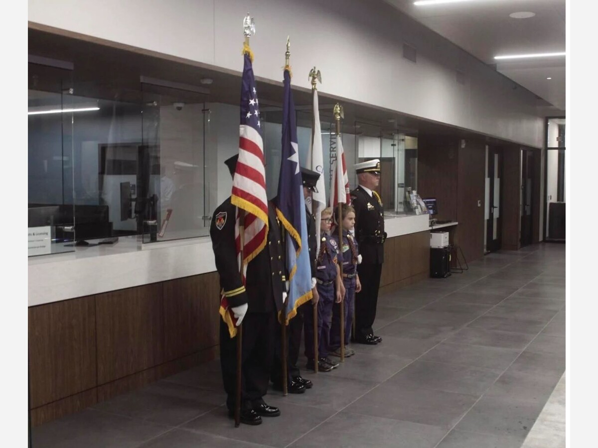 Columbia Heights Installs New State Flag | MinneapoliMedia